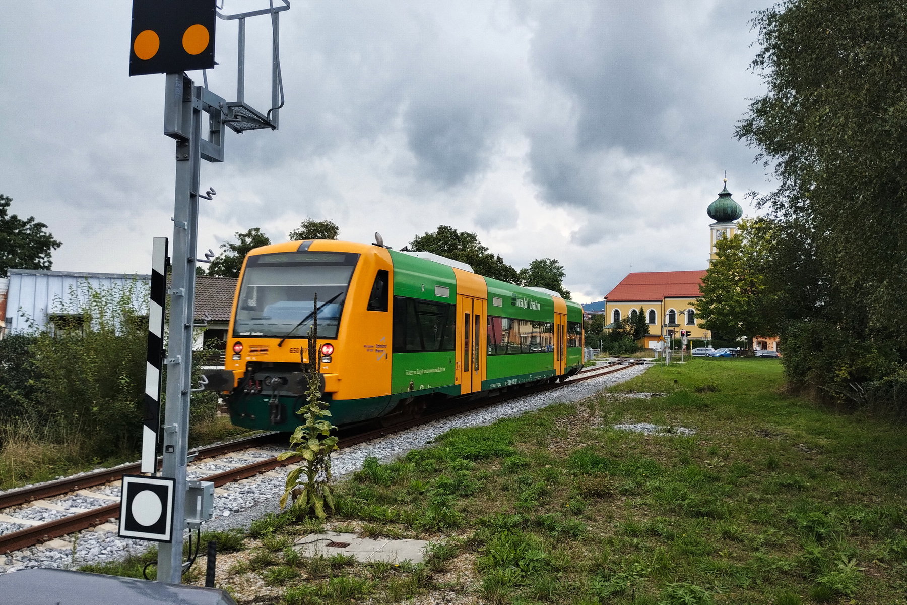 Die Waldbahn (RB36) auf dem Weg nach Spiegelau. Foto: Nikolaus Vogl